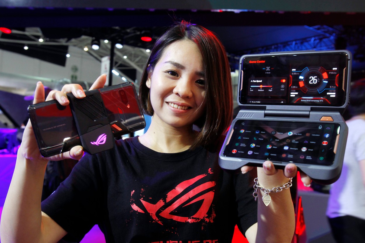 Ce telefoane ASUS ROG Phone primesc Android 13 și când